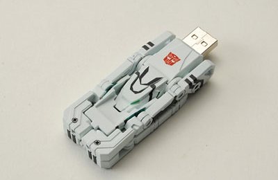 D i s k - O n - K e y: Transformer USB flash drive